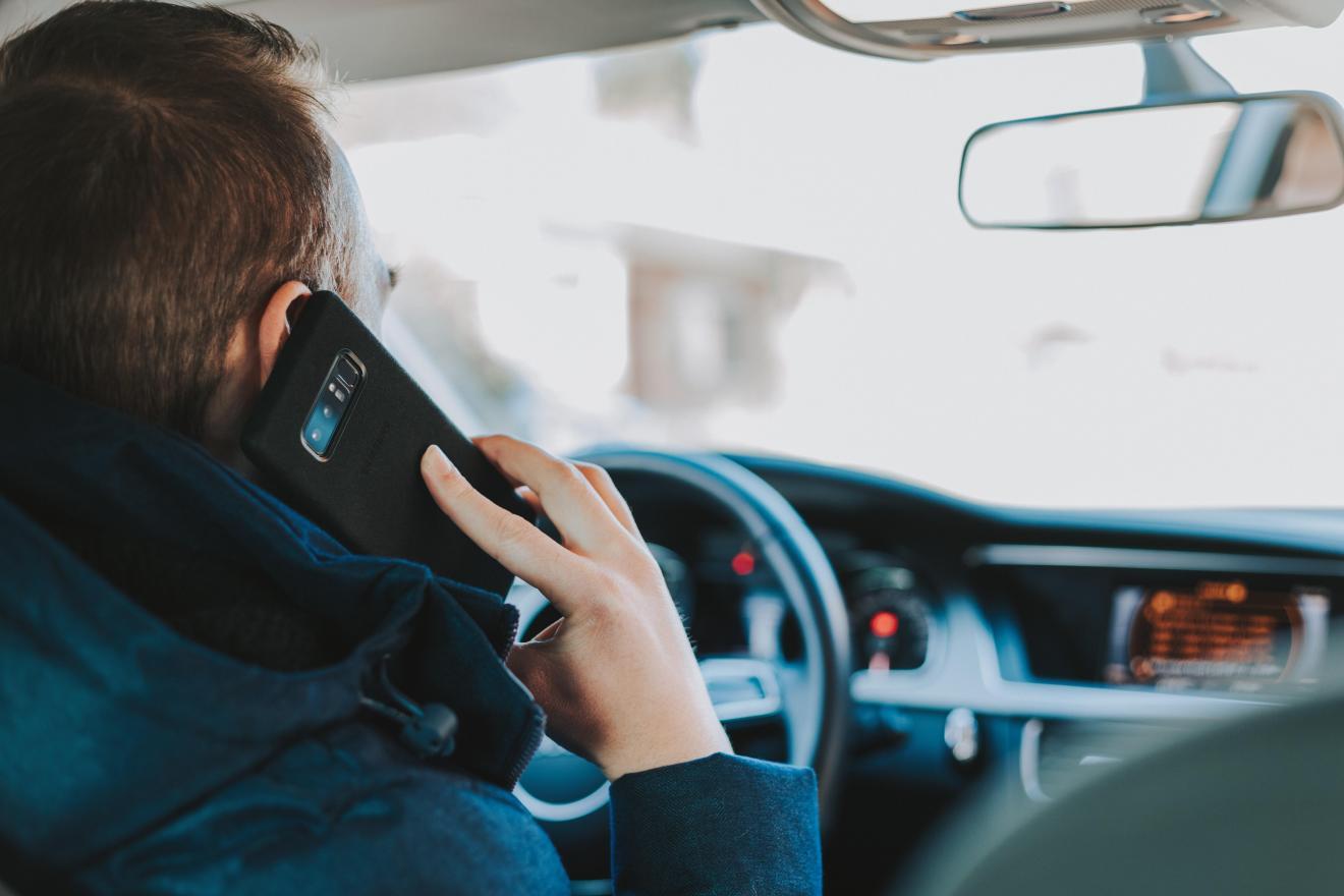 Distracted Driving in Michigan | Elia & Ponto Law Firm